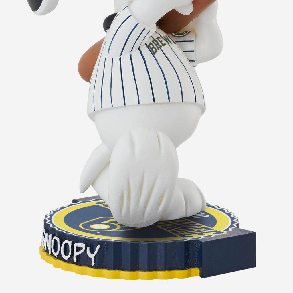 Milwaukee Brewers Snoopy Peanuts Bighead Bobblehead FOCO