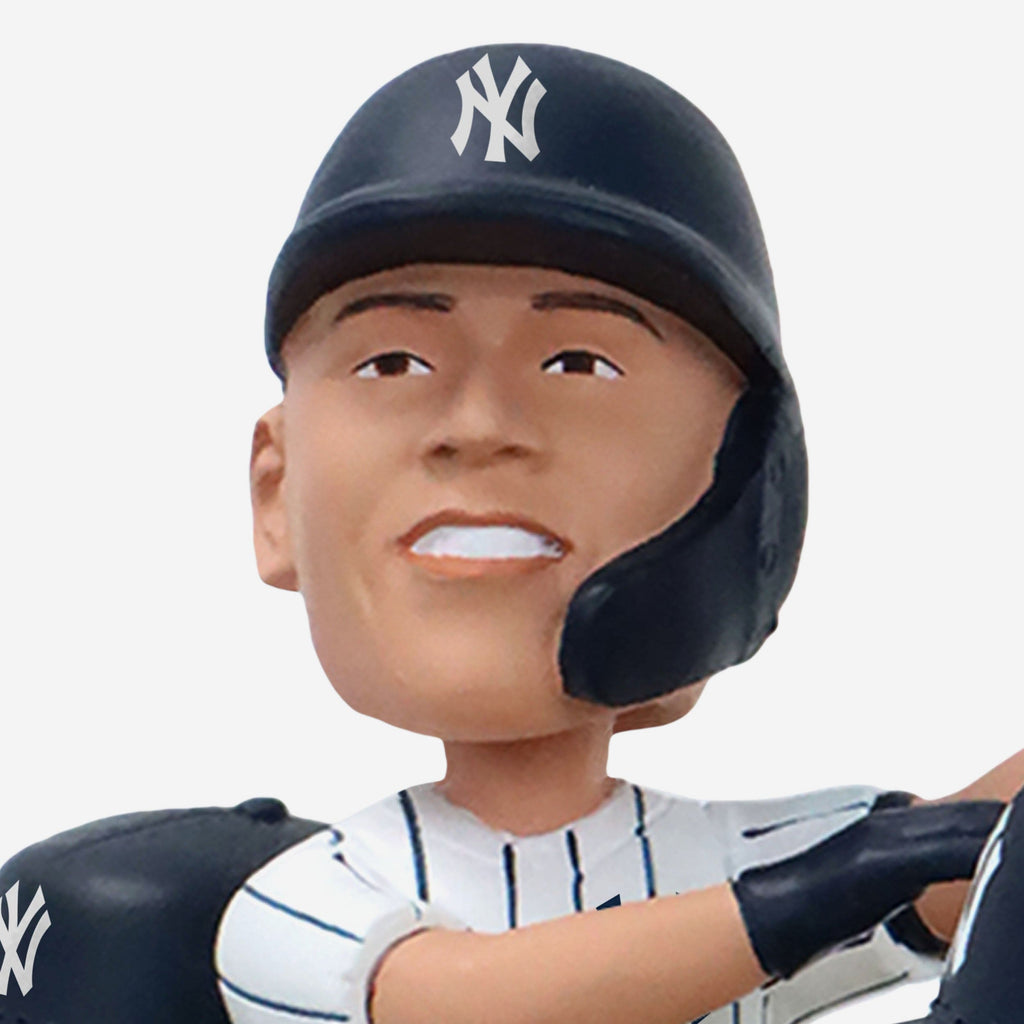 New York Yankees Yellow Cab Spinner Mini Bobblehead Scene FOCO